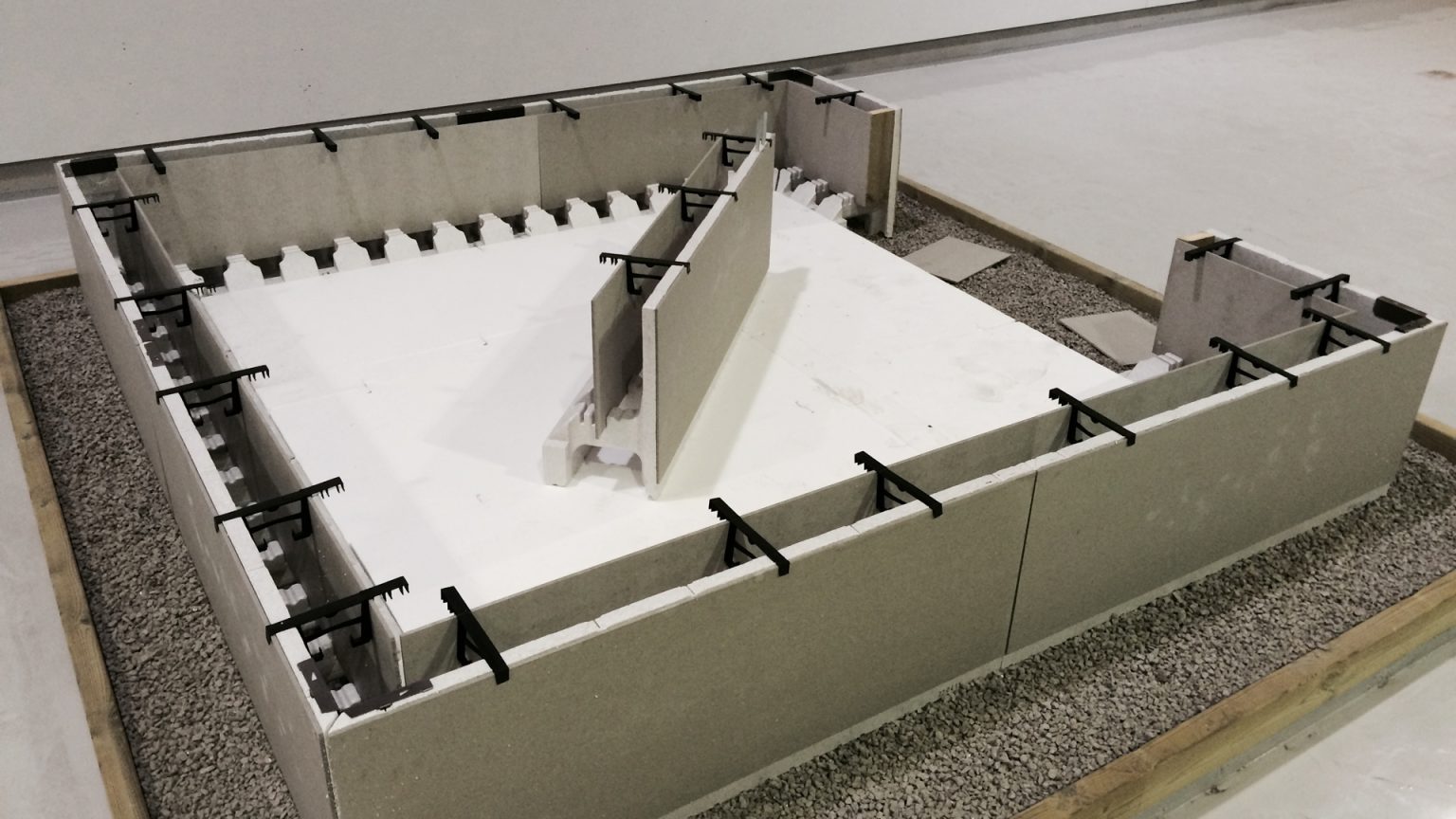 Ringmur og fundament - Garasjebutikken.no